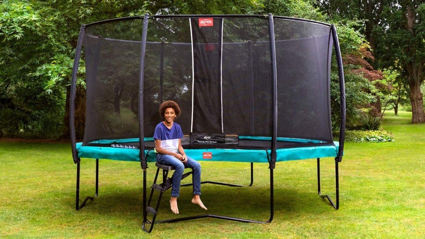 Discover the Benefits of Installing a Trampoline in Your Backyard ...